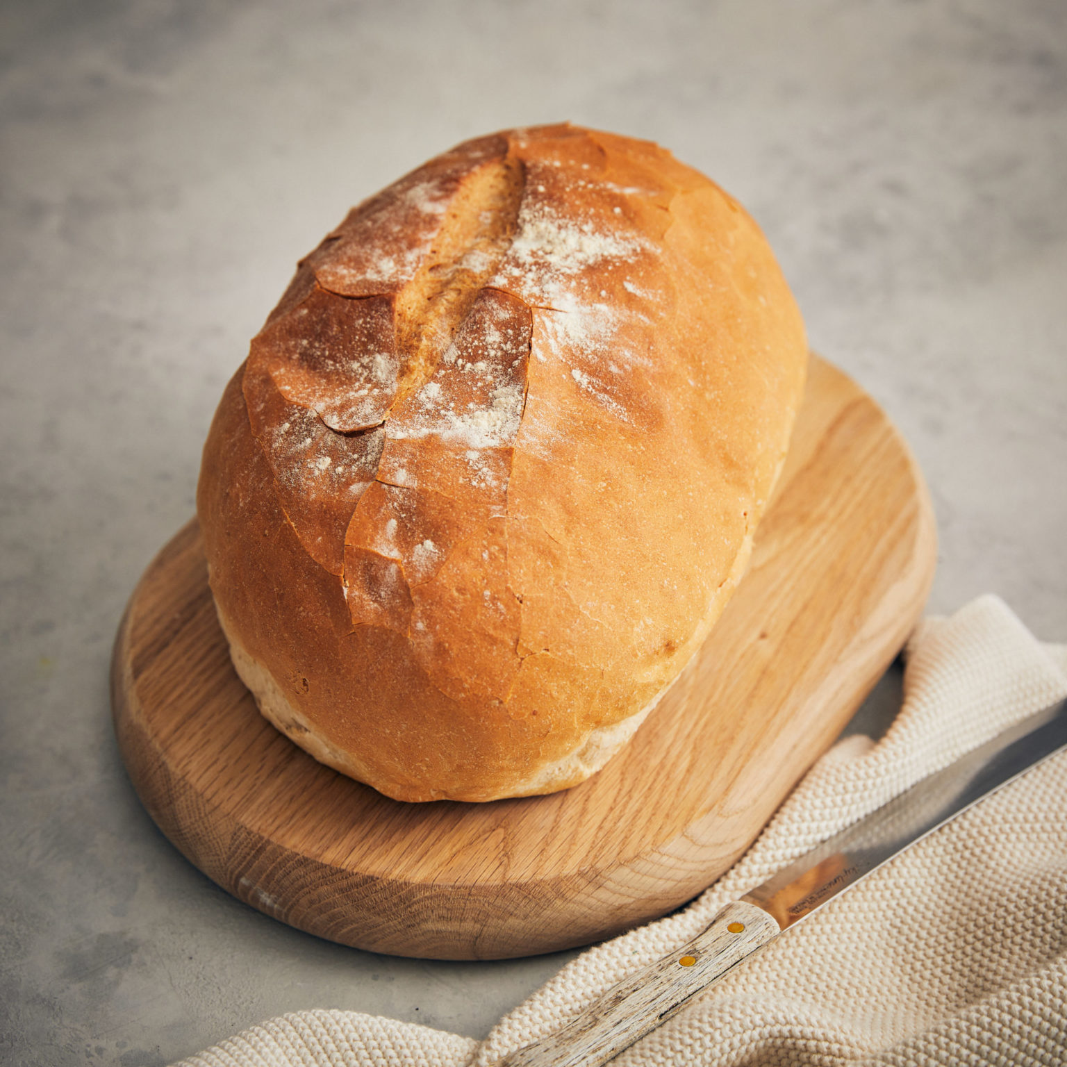 Traditional White Bloomer - Legges